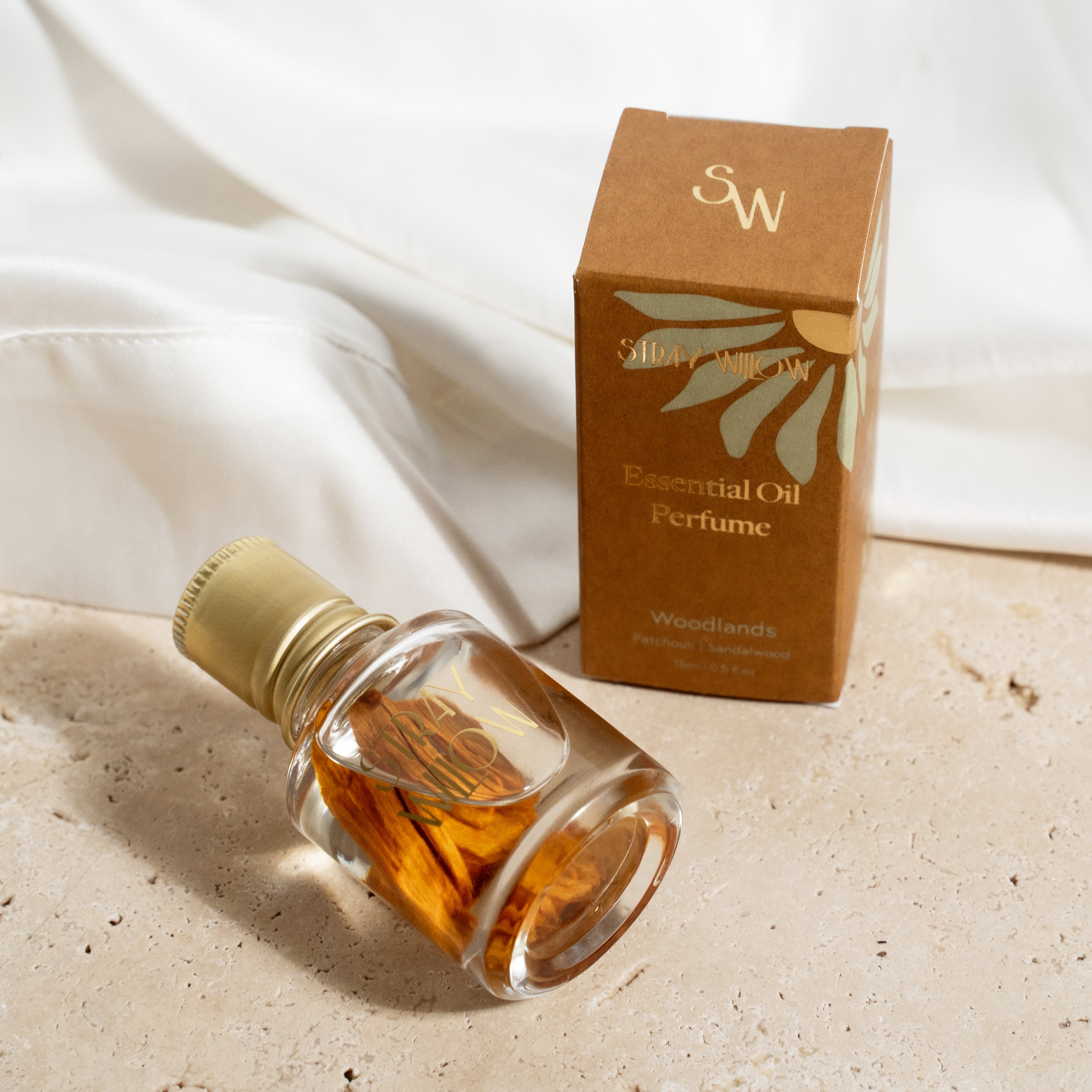 Essential Oil Perfume Roller - Woodlands – Unveiling Poppy